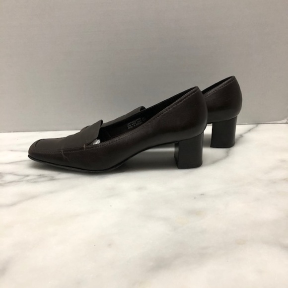 Etienne Aigner | Shoes | Etienne Aigner Brown Leather Sz 7 2 Heeled ...